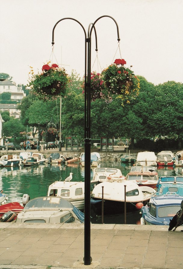 BT3 Basket Tree · David Ogilvie Engineering · Street, Park & Memorial ...